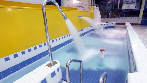 מתחם בריכות ומים - Lagoon Letňany | צ'כיה למטיילים